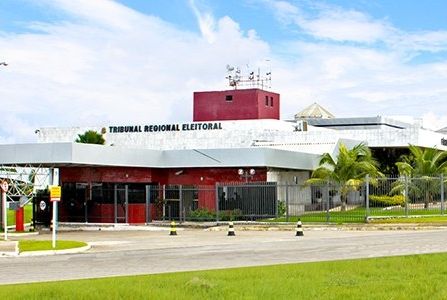 Propaganda eleitoral antecipada gera uma multa de R$ 60 mil
